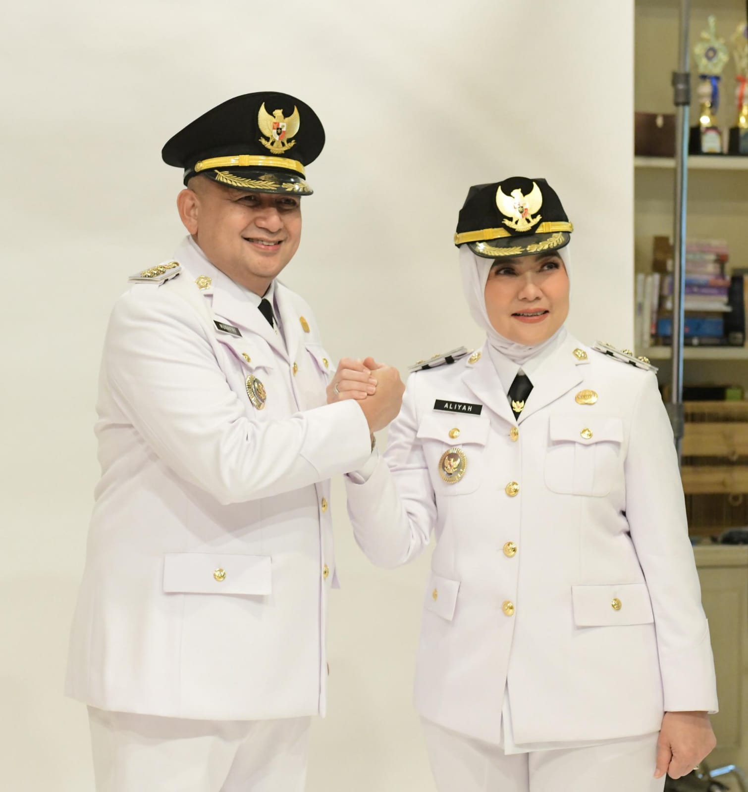 Jelang Dilantik, Begini Style Appi-Aliyah saat Pakai Dinas PDU ...