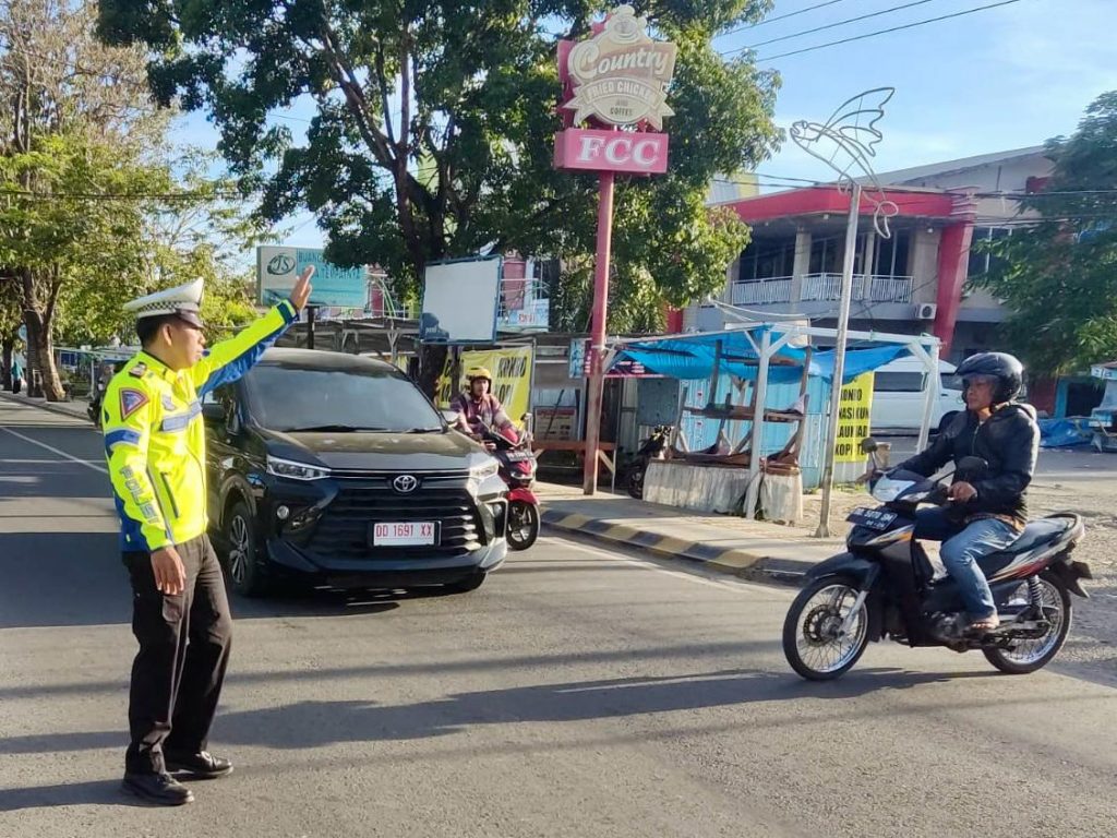 Gatur Sore di Plaza Sentral : Sat Lantas Takalar Hadir dengan ...