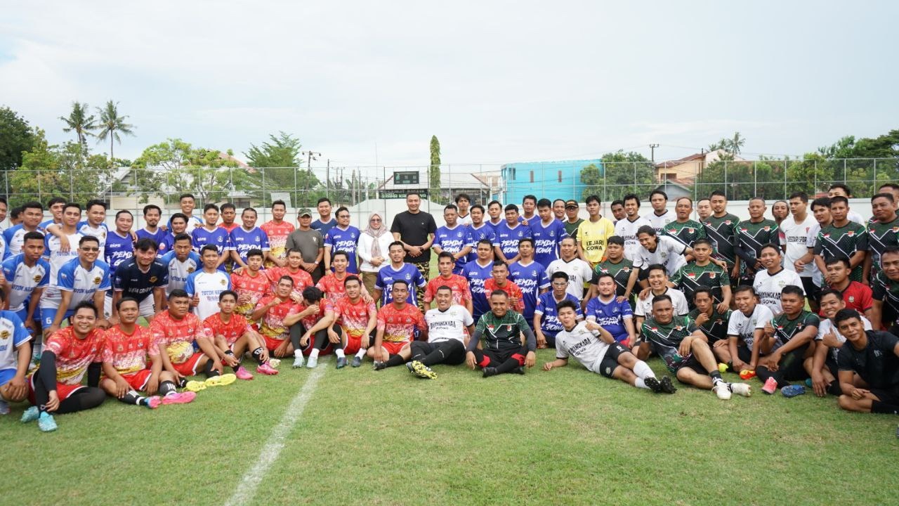 Kodim 1409/Gowa Mengikuti Pertandingan Sepak Bola Persahabatan ...